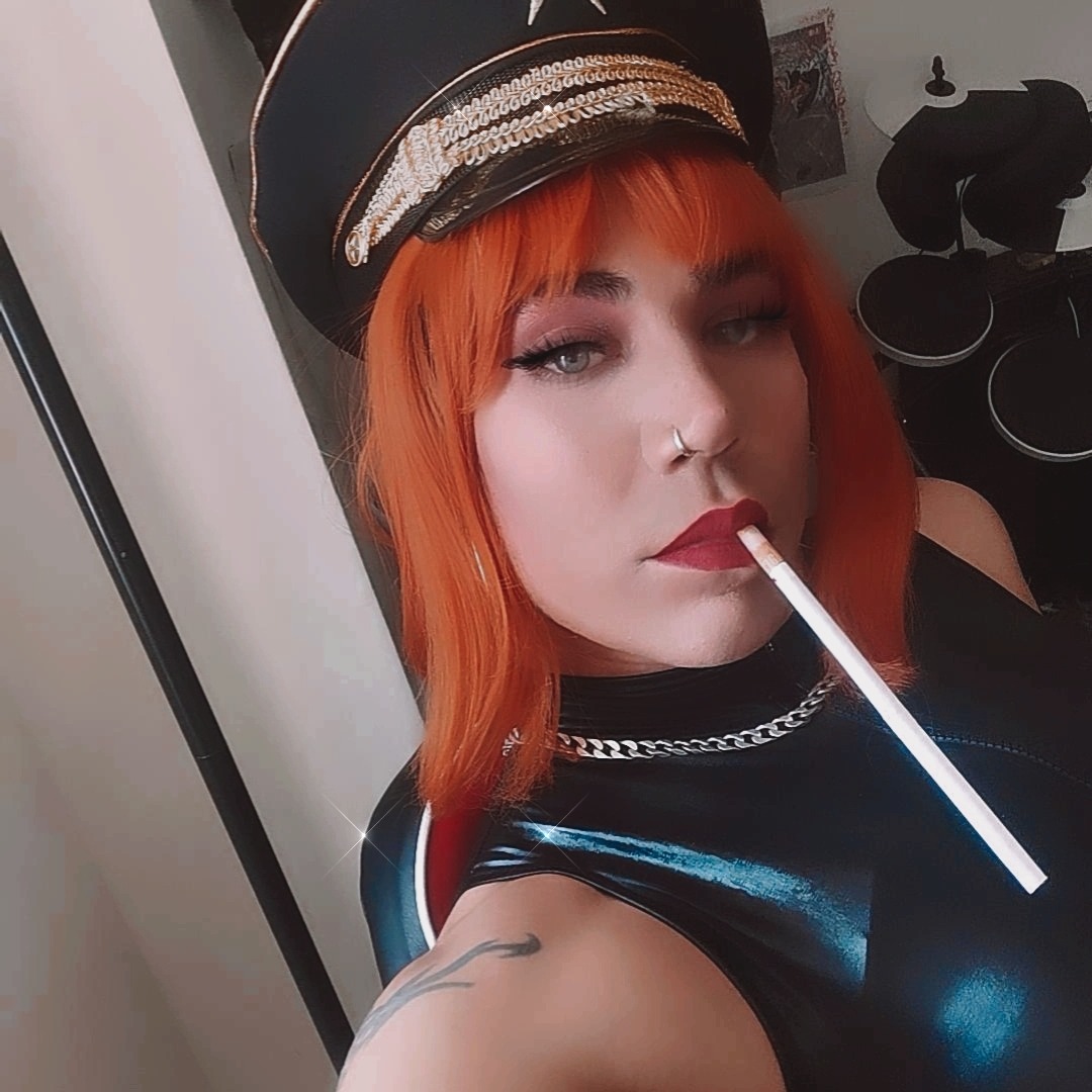 Mrs Dangle Smokess Profile Vids Pics And More Manyvids Manyvids